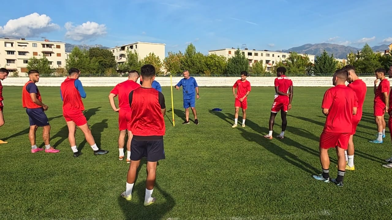 Futboll / Nesër, KASTRIOTI vs BURRELI